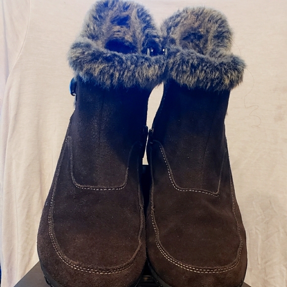 Khombu | Shoes | Khombu Womens Boot Gracie | Poshmark